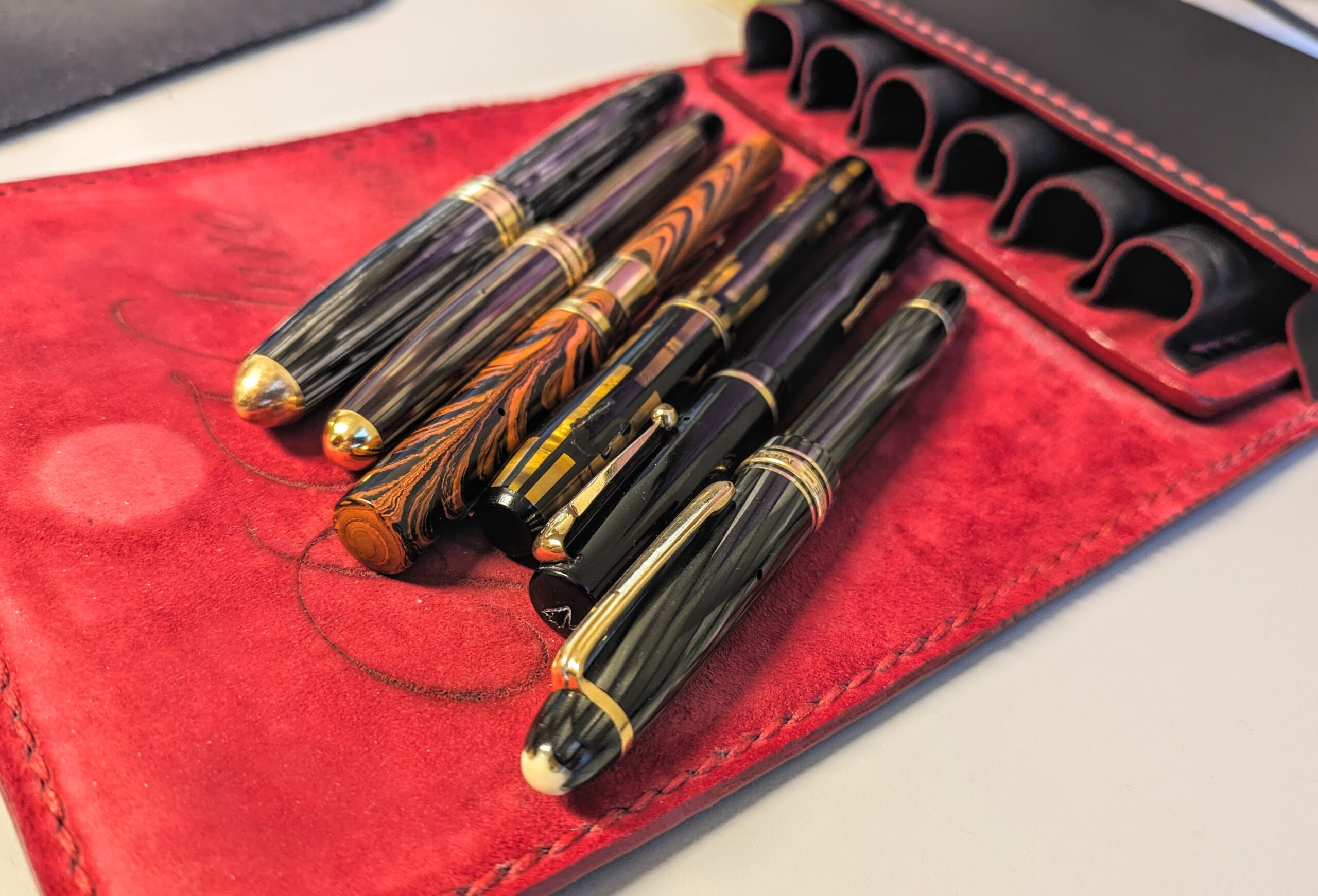 Nibby Sunday – A month of vintage pens – Pennen er mektigere